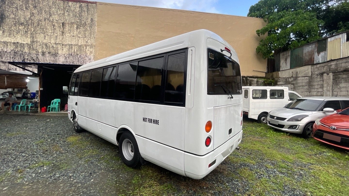 2015 Mitsubishi Rosa Coaster MT - Benta Cars